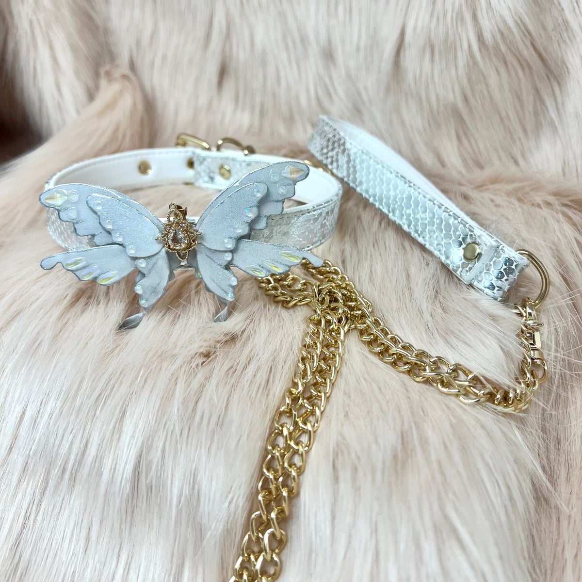 White Butterfly Collar, Leash & Cuffs– Kittens & Kink